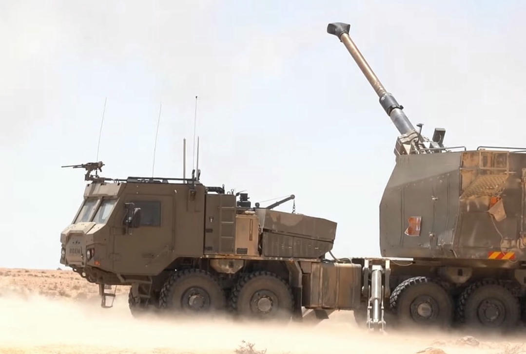 Israel debuts new Roem artillery system | DEFEN...