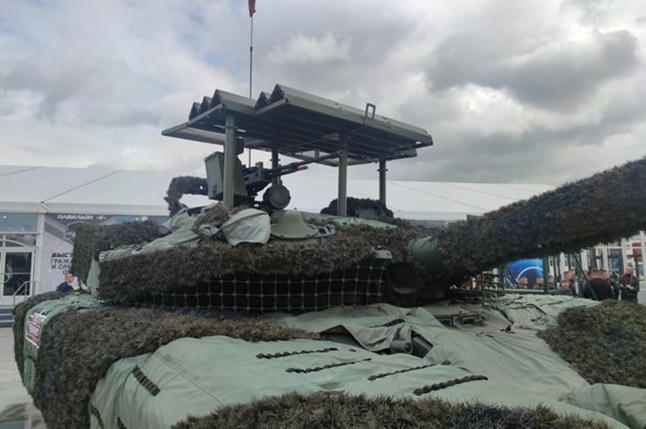 Russia tests C-UAS slat protection over turrets...